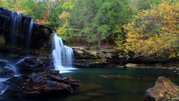 Segarkan Pikiran dengan Menjelajahi 6 Wisata Air Terjun di Lampung ...