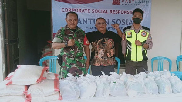 PT Vastland Indonesia Bagikan Ratusan Paket Sembako di Kawasan Tembesu ...